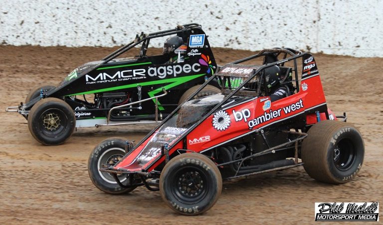 Wingless Battle At The Tolmer Bullring - SA Wingless Sprints